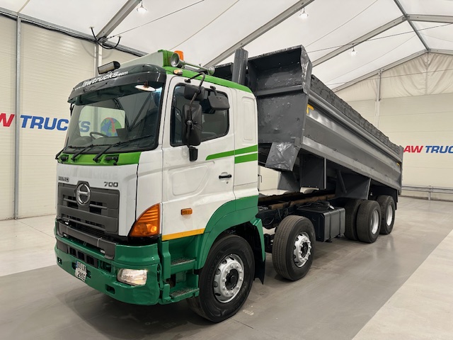 Hino 3241 700 8x4 Sleeper Cab Steel Tipper | Law Trucks