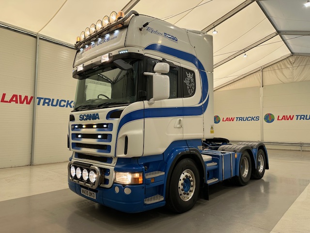 Scania R580 6x2 10 Tyre Rear Lift Tractor Unit PTO | Law Trucks