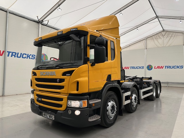 Scania P450 8x2 Rest Cab Hookloader Drawbar | Law Trucks